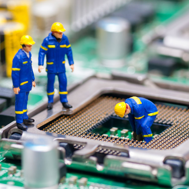 Dheeraj Pandey: Shrinking Computer Monoliths